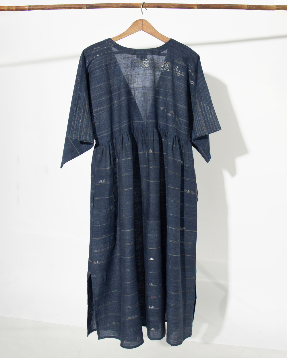 Waves Horizon Overlay