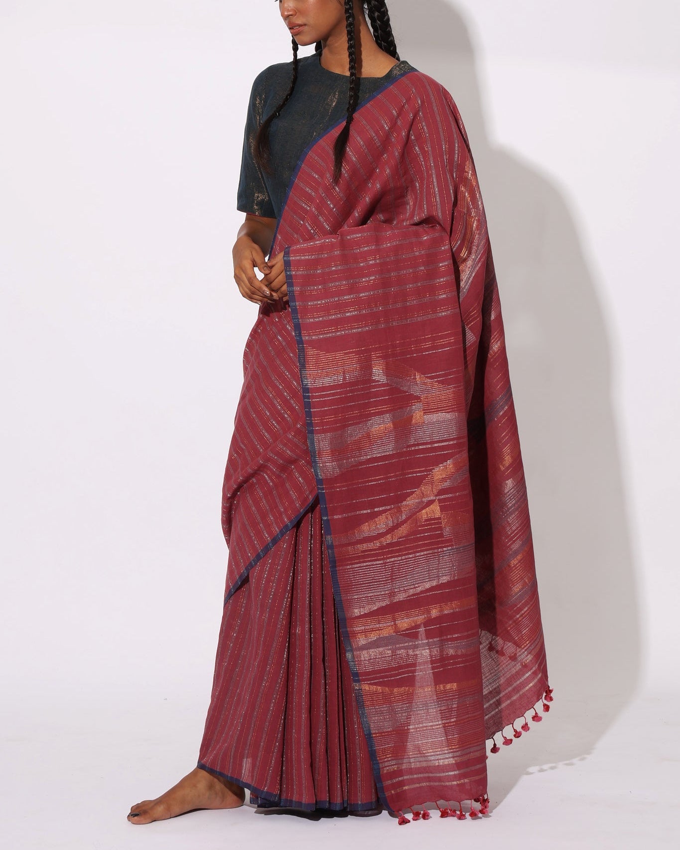 Handloom Jamdani Saree in Khadi cotton- Red | Karomi crafts